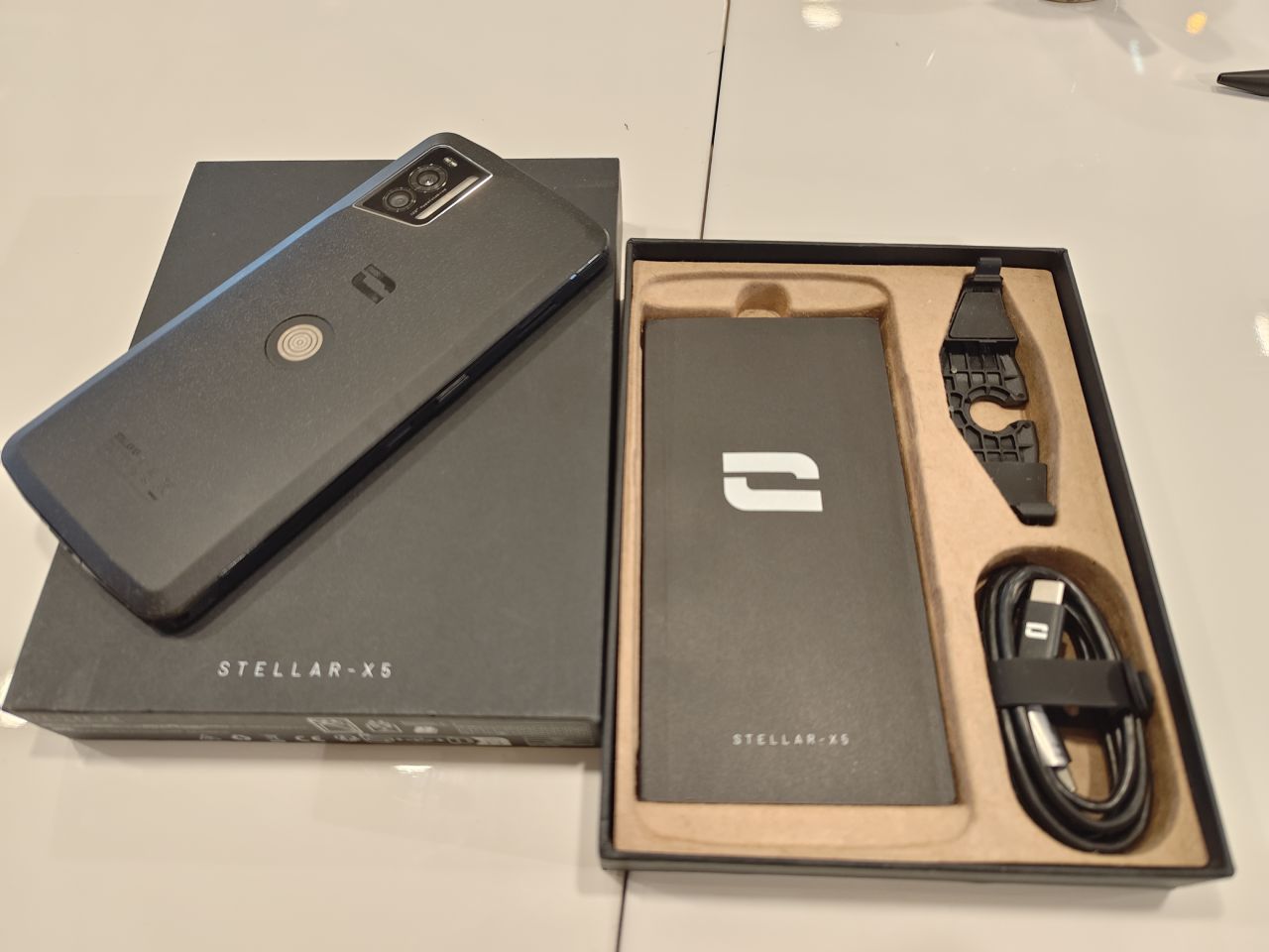 Crosscall dévoile un nouveau flagship : le STELLAR-X5 - Le blog de ...