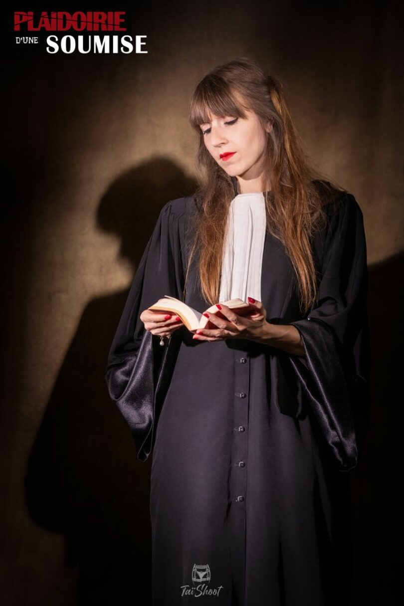 Plaidoirie d'une soumise : une pièce de théâtre érotique sur fond de ...